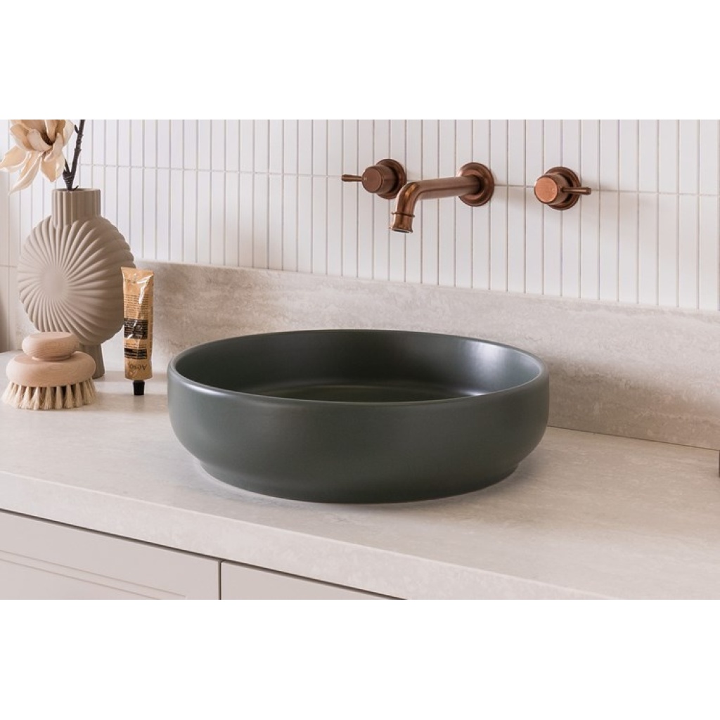 Coloured Basins | Bathrooms on a Budget